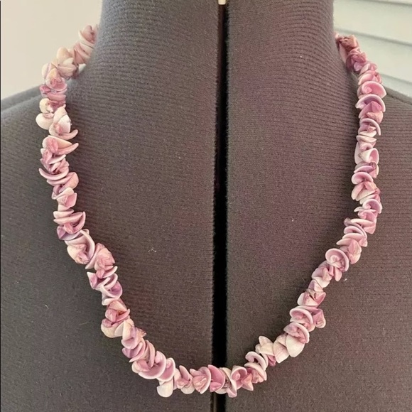 Jewelry | Vintage 8s Natural Purple Shell Necklace 23 Medium Length ...